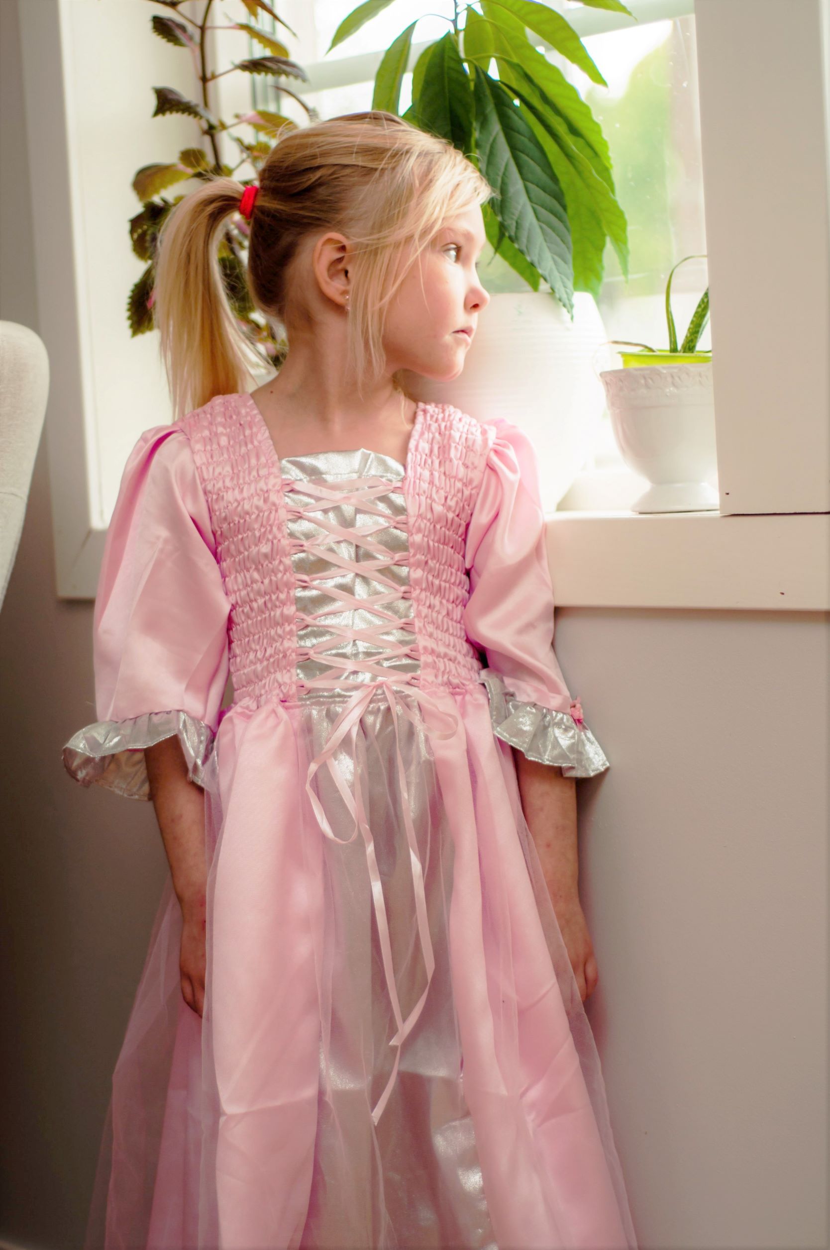 Sezza rosa/silver prnsessklänning - Minisa AB