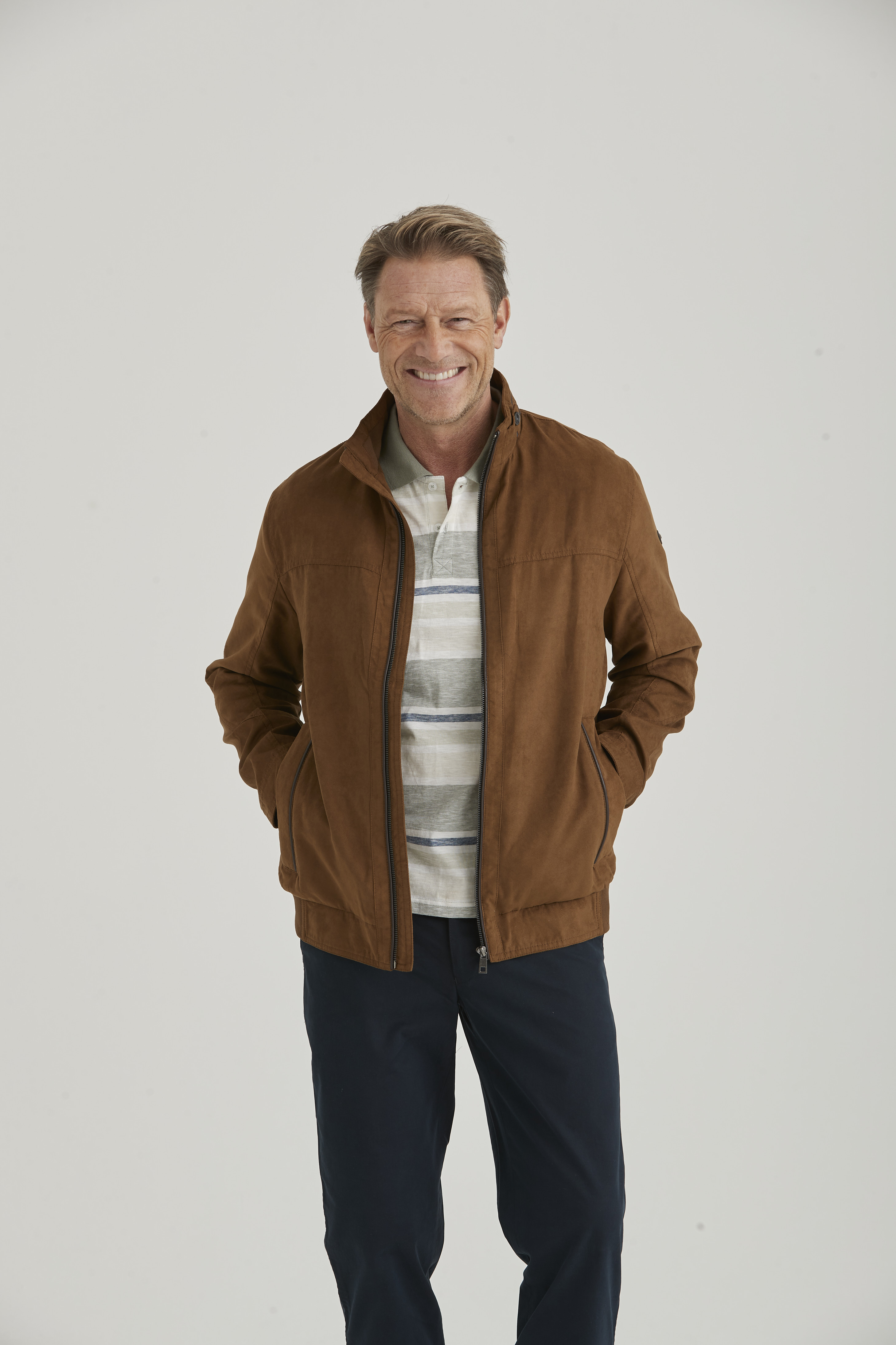 Jacka, brun Alcantara. från Peter Adams, - Nisses Herrmode