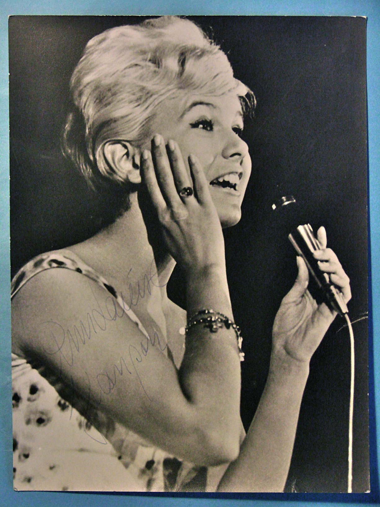 Nostalgipalatset - ANN-LOUISE HANSSON - Real autograph on photo