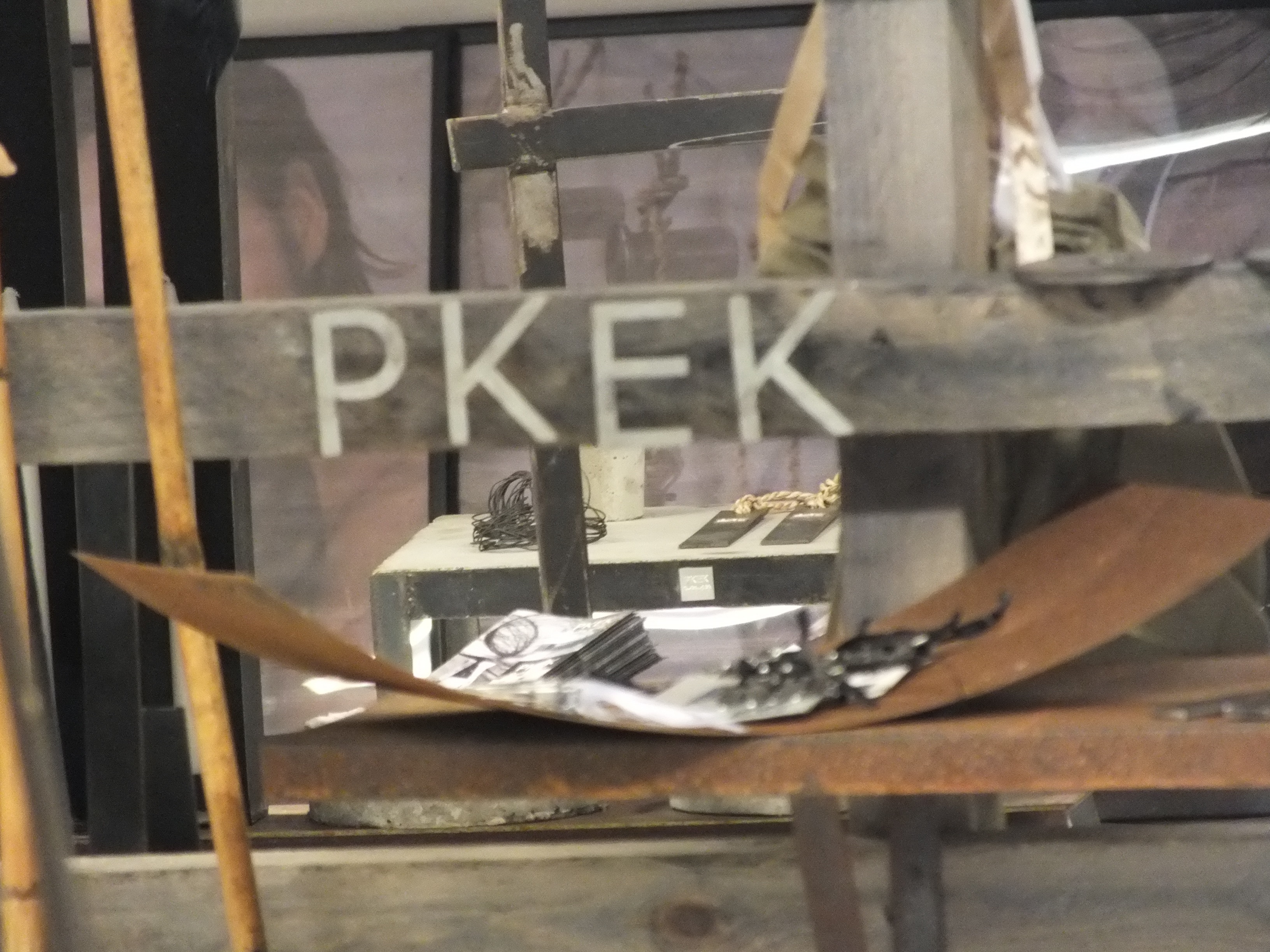 PKEK Sweden - Unik Inredning & Design i Stål, Linne, Trä & Betong