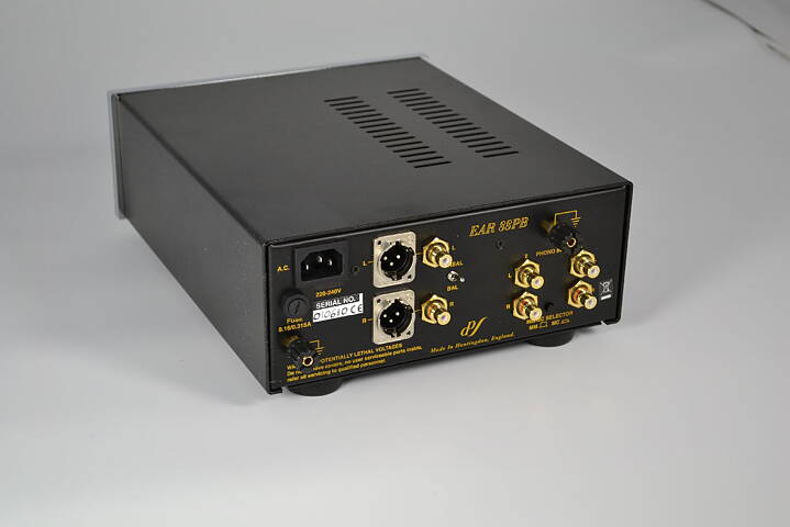 EAR 88PB - Akkelis Audio