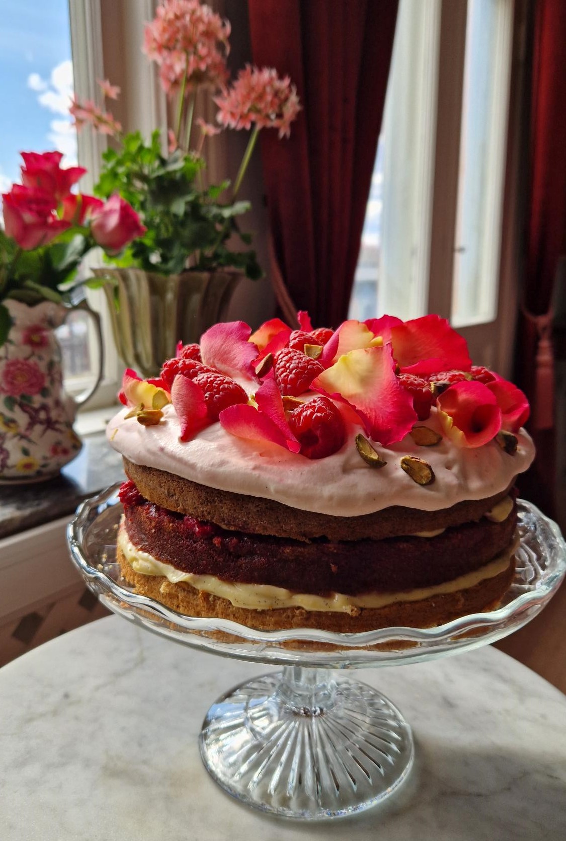 Emmy Design - Rose cake