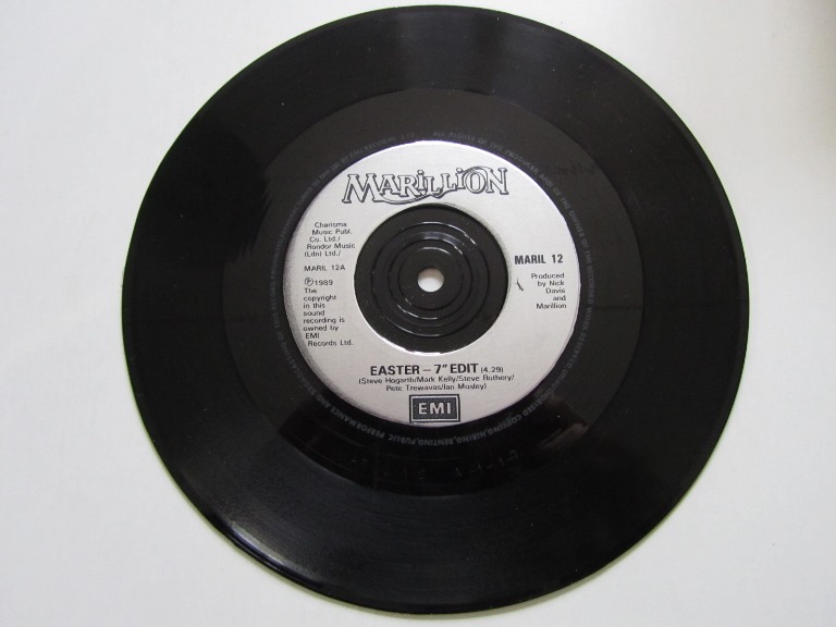 Marillion Easter (edit) / The Release 7" singel - doloresserier.se
