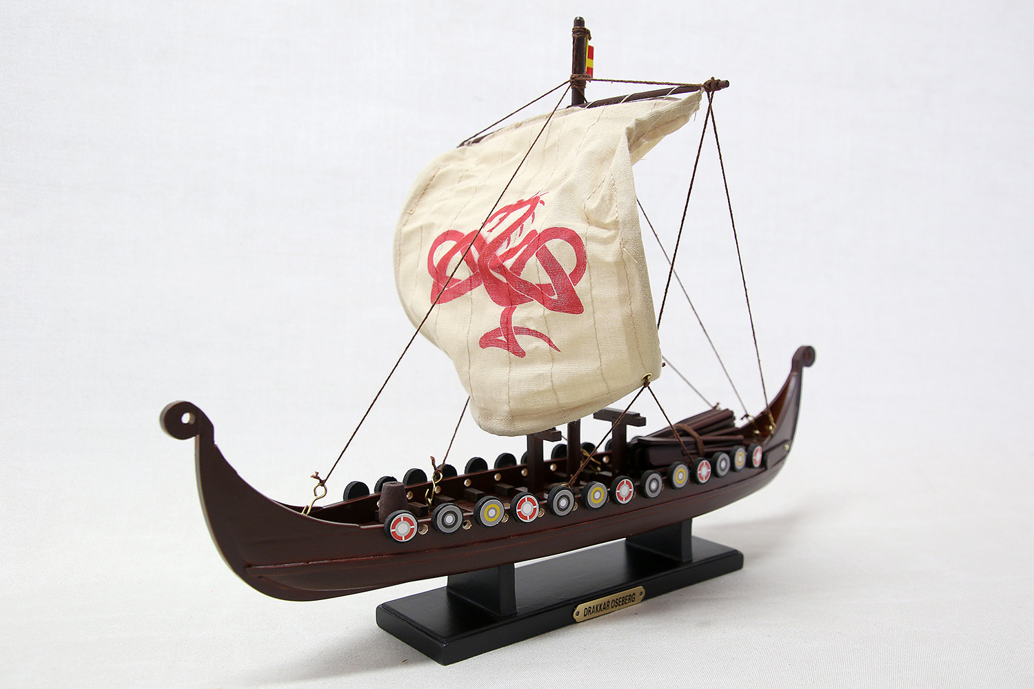 Vikingaskepp Oseberg 37x25 cm - Flaggskeppet