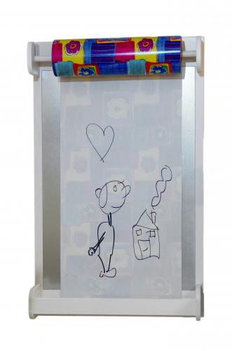 Væghængt staffeli med metalplade stor - Danske Naturlegepladser