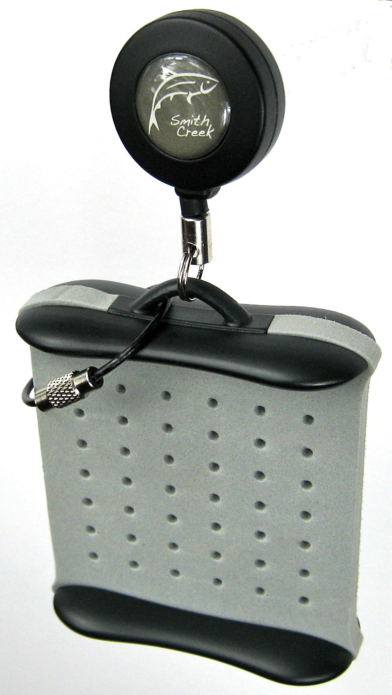 Smith Middle Fork Fly Patch™ with zinger and attachment cable ...