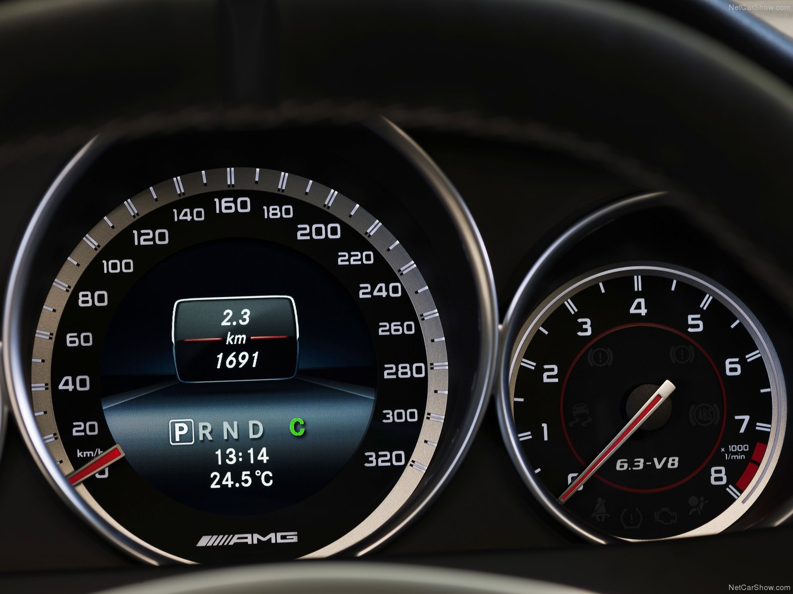 CKM Car Design - Facelift COLOR AMG 63 speedometer 320 km/h 6.3-V8 logo
