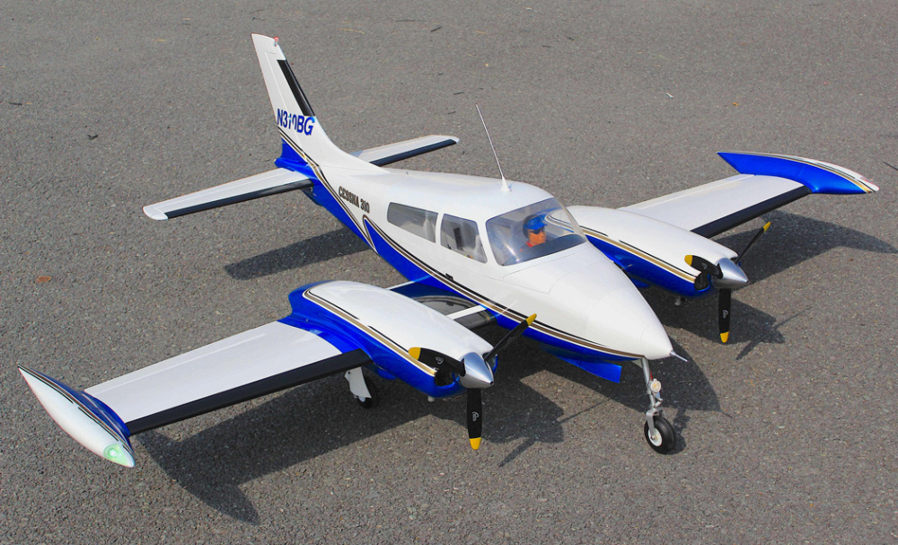 RC Sweden AB - Seagull Models SEA399Gear Giant Cessna 310 Twin Engine ...