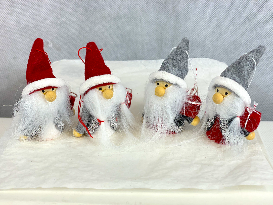 HEMSLÖJDSPRODUKTER - Jul - tomtar mm