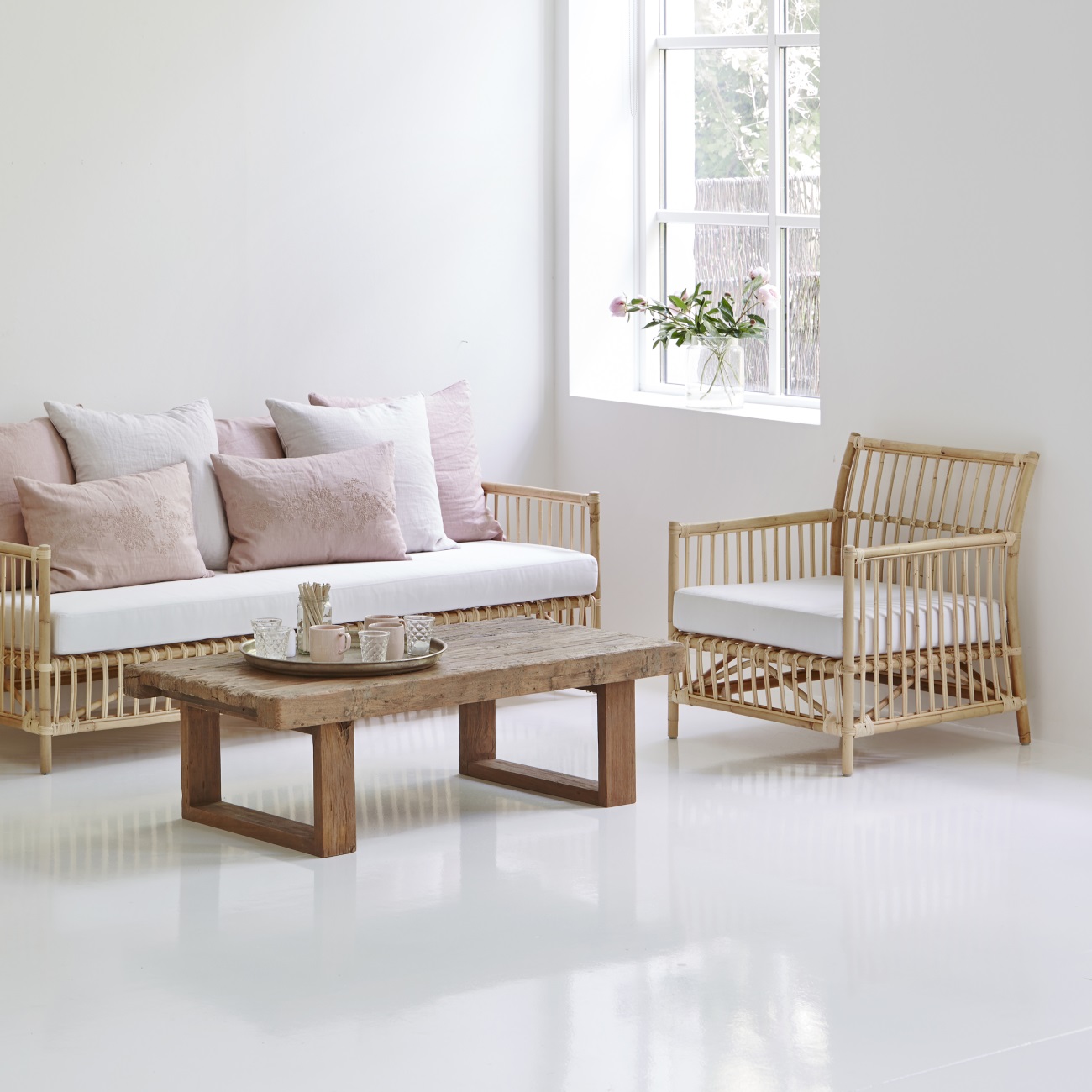 Caroline lounge chair Natur rotting, Sika-Design - Solheminredning.se