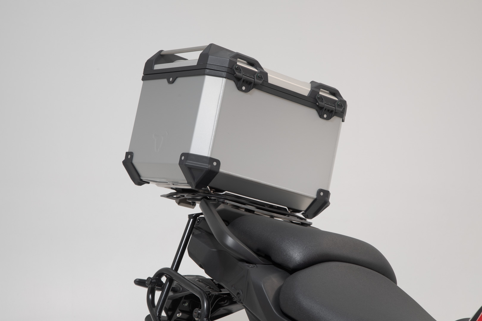 TRAX ADV top case system - Adventuremc.se