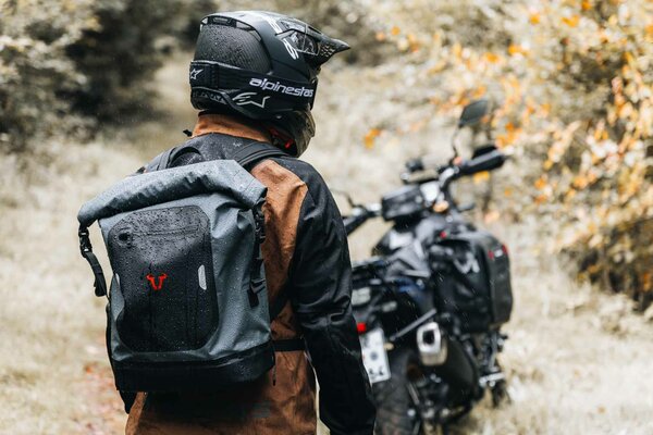 Drybag 300 backpack. 30L. Grey/black. Waterproof - Adventuremc.se