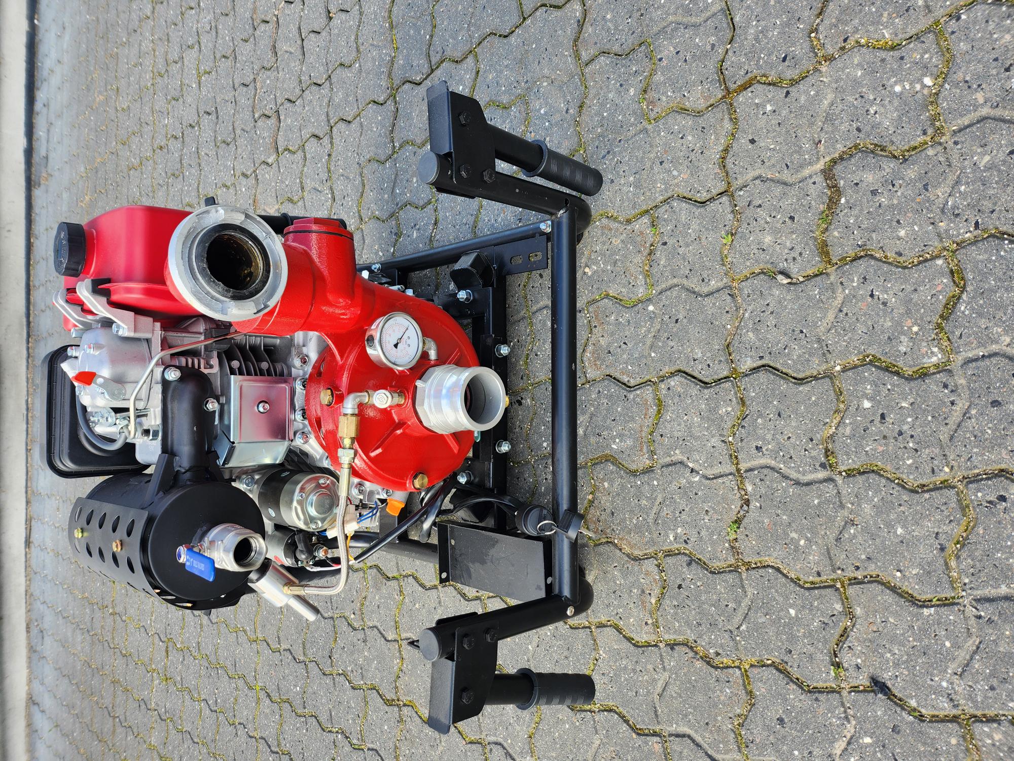 Vattenpump Bernards diesel med elstart, brandpump - RC Holm