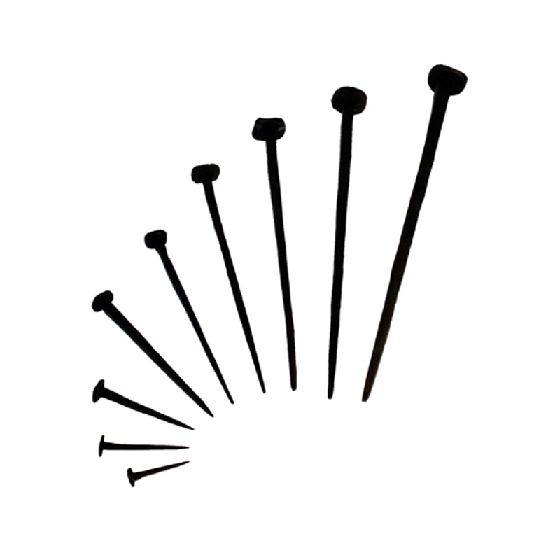 Stengarden.com - Handsmidda spikar