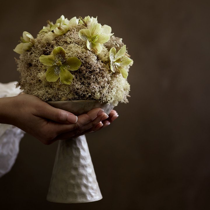 Vita Ranunkler - Skål på fot