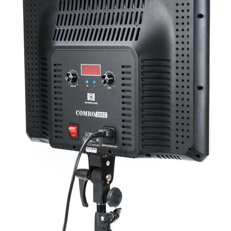Nanguang Combo 200c Ledpanel Luz de video - Voosestore