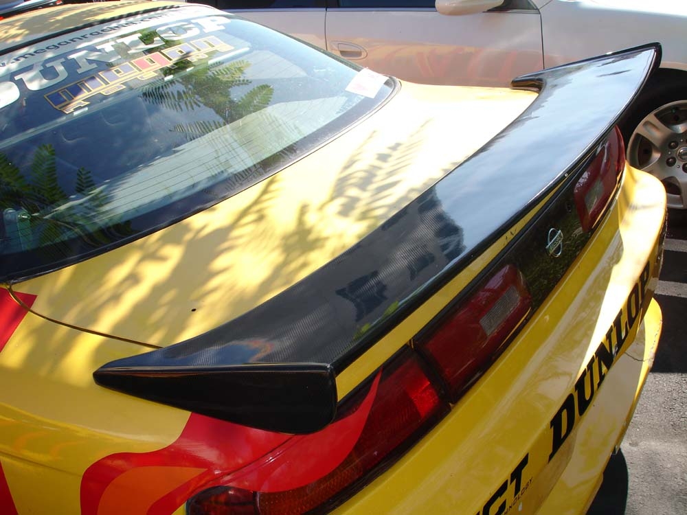 NISSAN S14 HATCH CARBON FIBER REAR SPOILER MEGAN RACING - bluepower.se