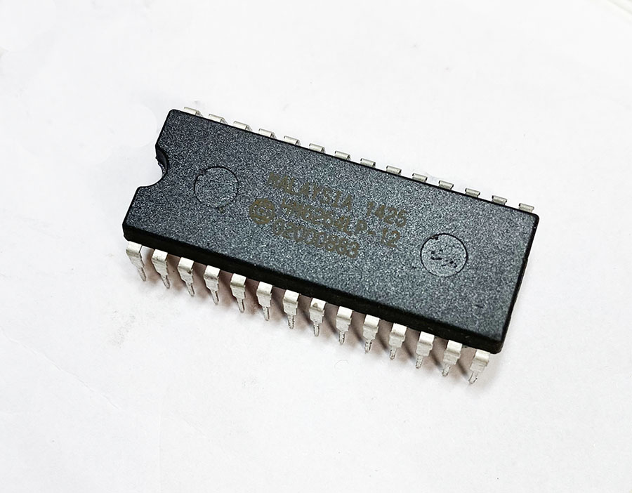 IC - 28 PIN DIP 6264LP - 12 RAM - Free Play