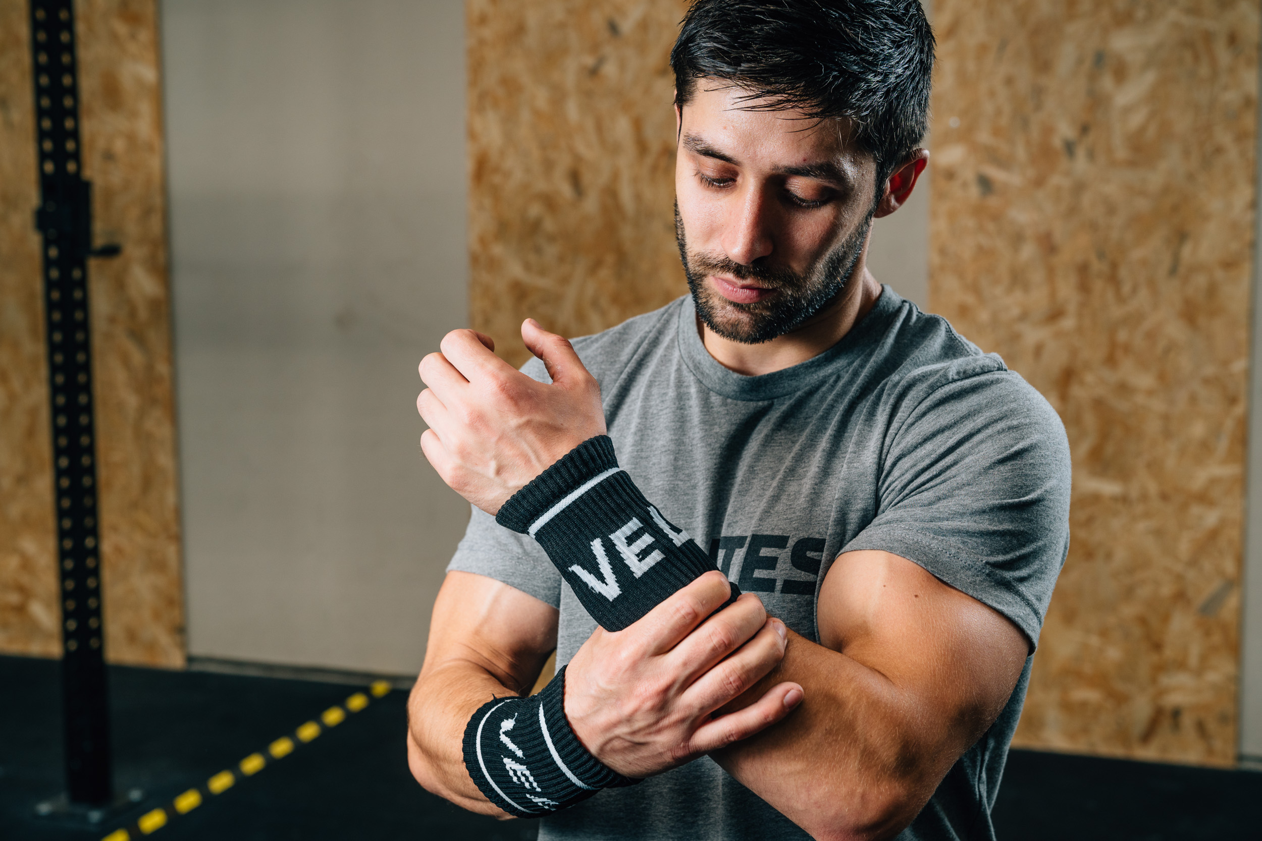 Velites - Wristband Svart - Burpee Shop