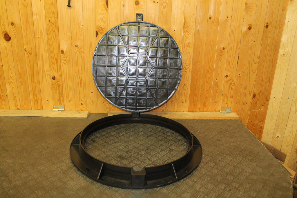 Brunnslock i komposit - 750 - Lunneryds AB