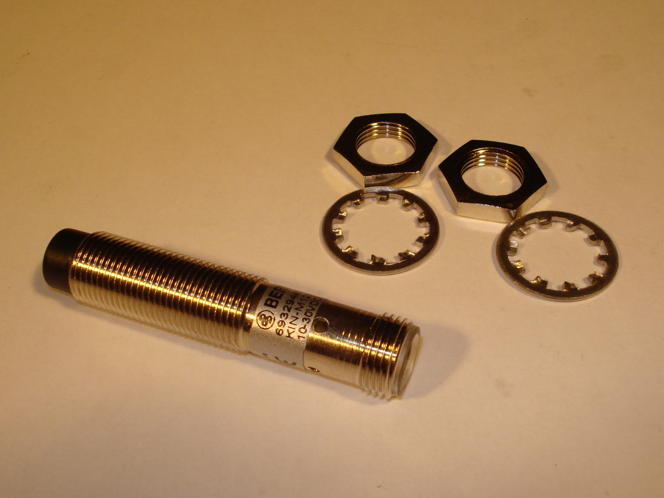 IM Machinery - Inductive sensor M12 ME PNP NO unshielded