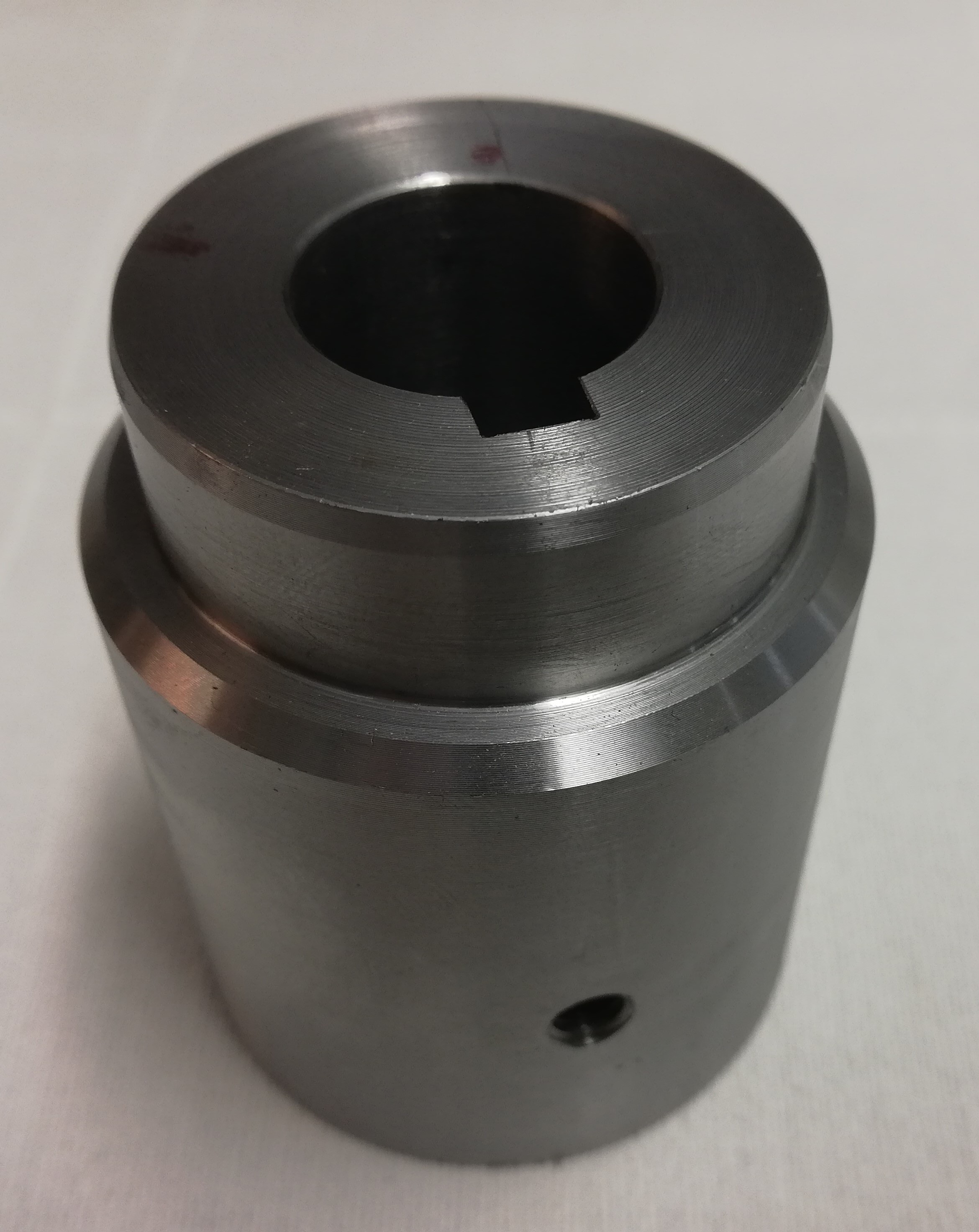 IM Machinery - Motor Hylsa Ø20 kilspår