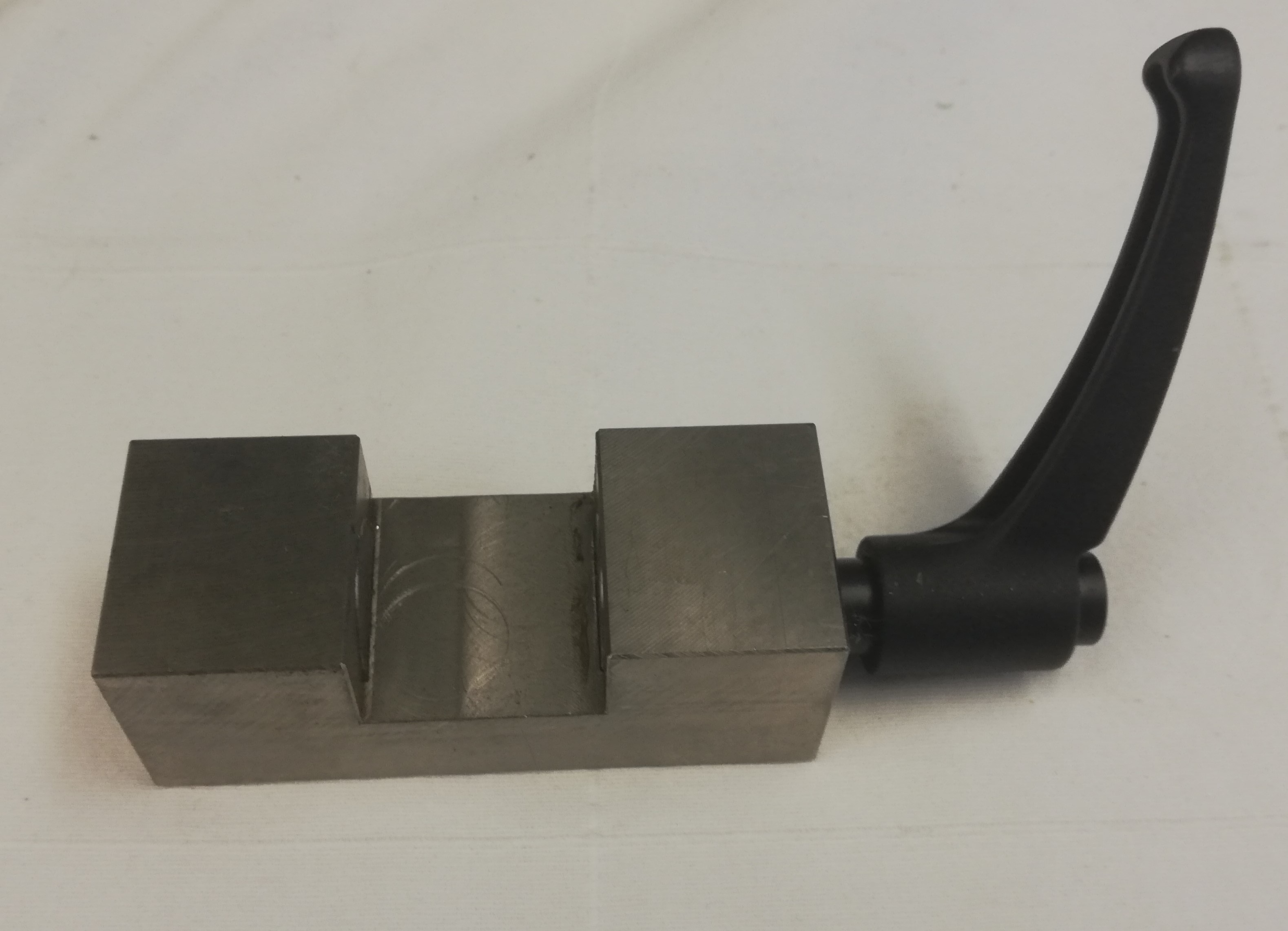 IM Machinery - Linear rail W=35 Hand clamp