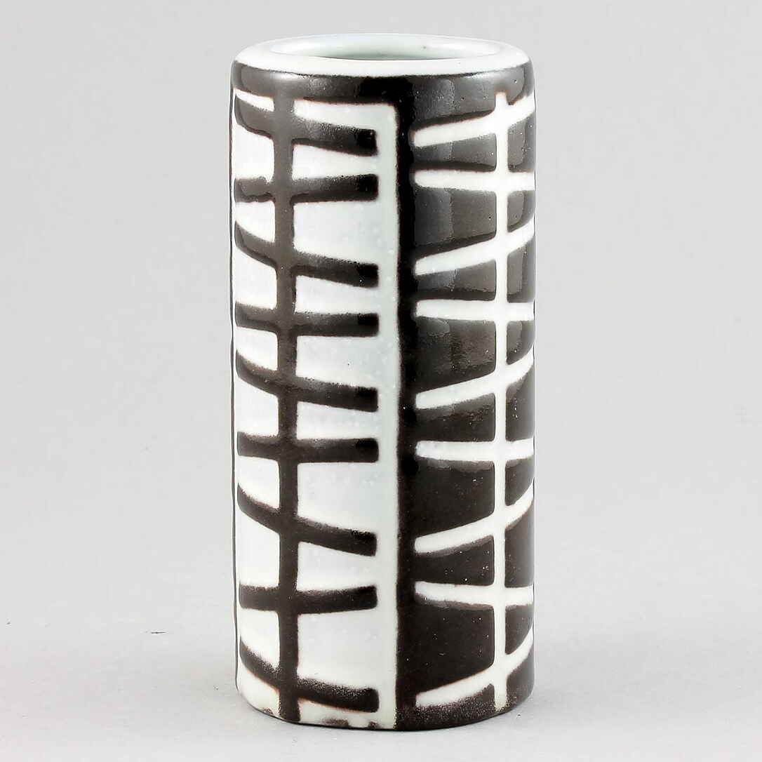 Ingrid Atterberg – Ceramics from Upsala-Ekeby