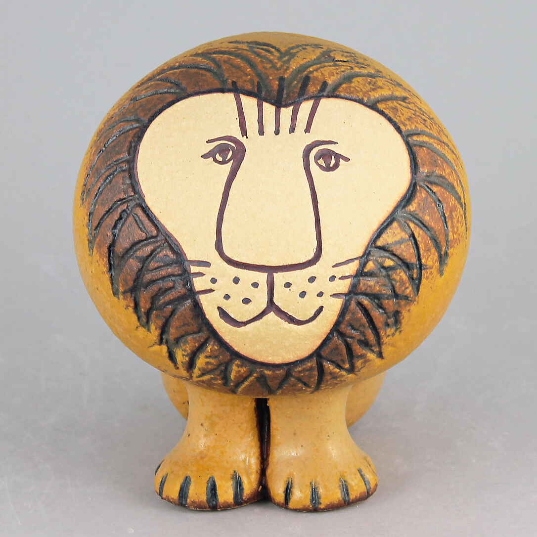 Lisa Larson’s lions from Gustavsberg and K-studion
