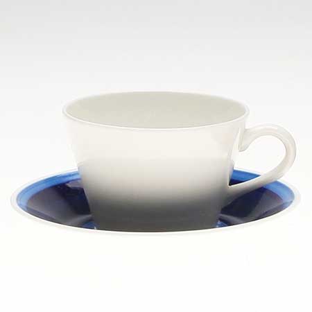An Overview of Stig Lindberg’s Cup Decors