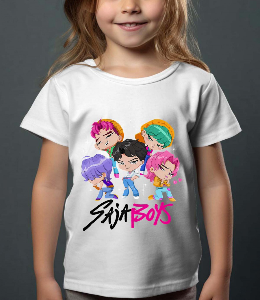 Saja Boys Kpop Demon Hunters barn t-shirt: "Mini"- vit - storlek 3-4 år - www.plugged.se