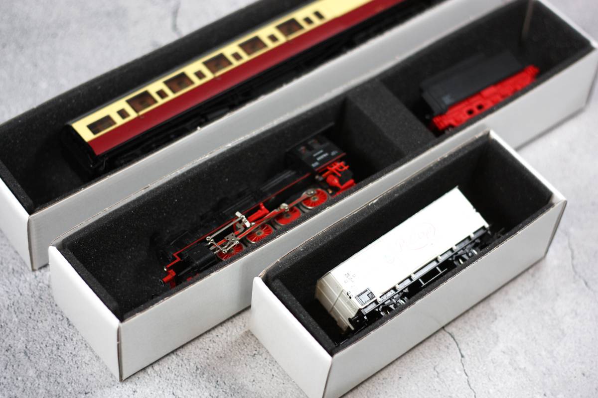 Feldherr Storage Box MTLB340 for model railway locomotives, wagons and ...