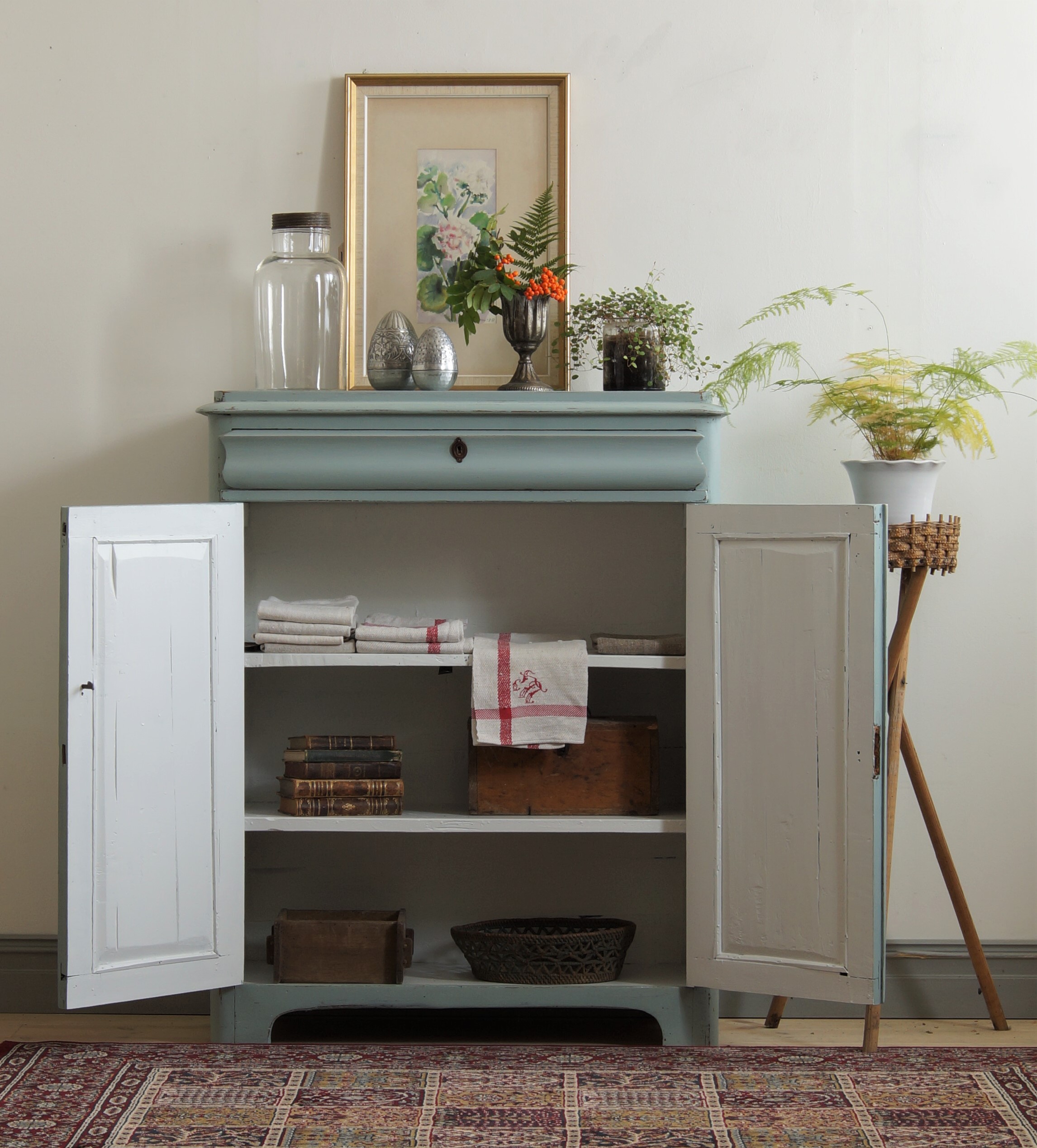 Butik Lanthandeln - Vacker skänk