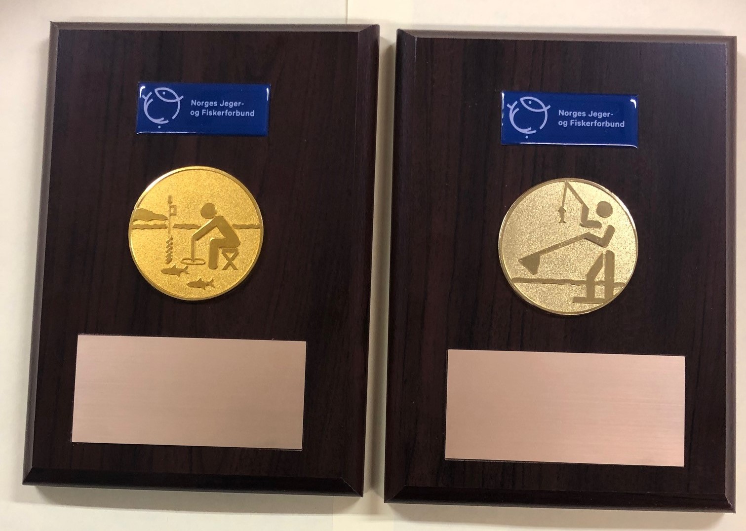 NJFF Plakett - Premier og Hobby AS´s shop