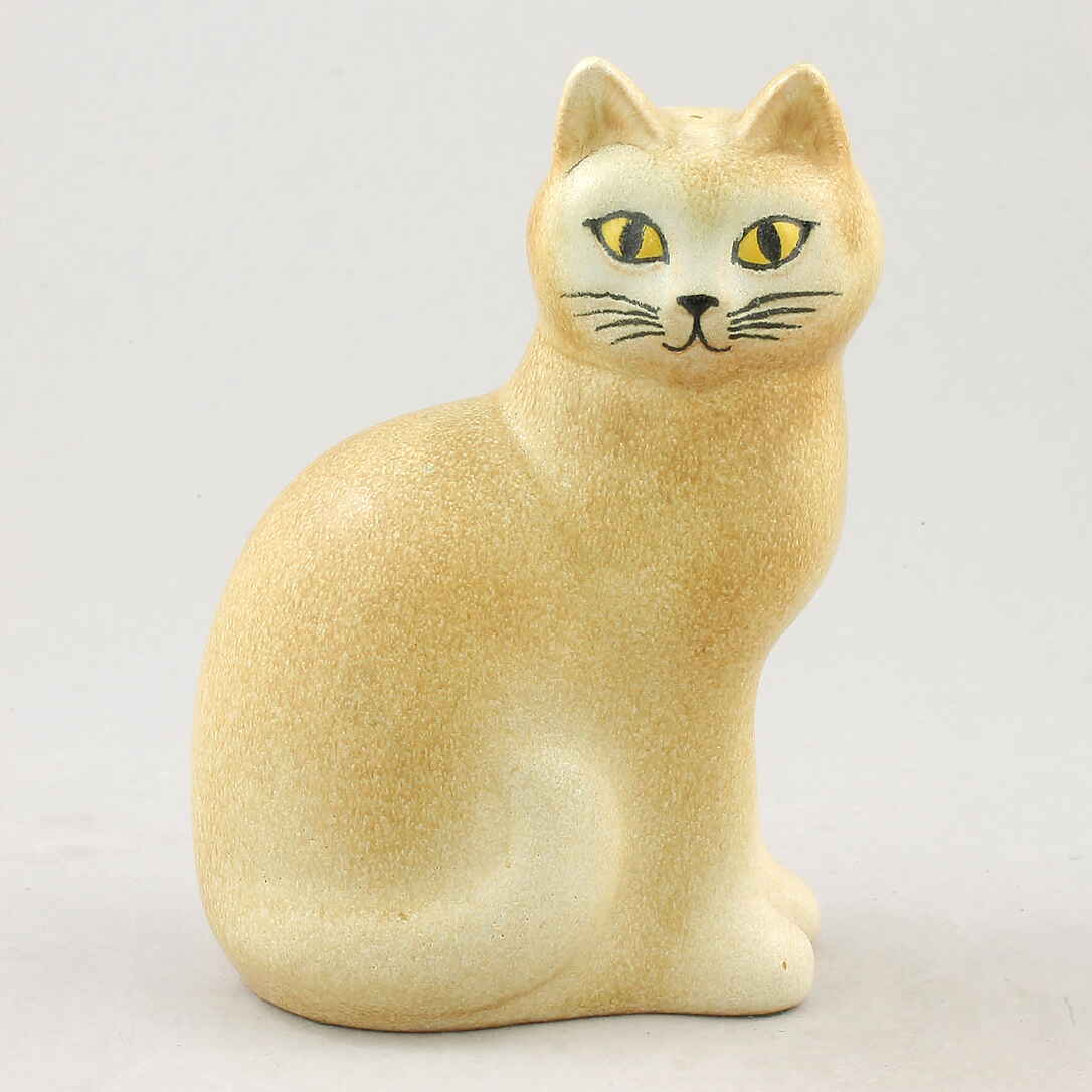 Lisa Larson’s cats from Gustavsberg and K-studion