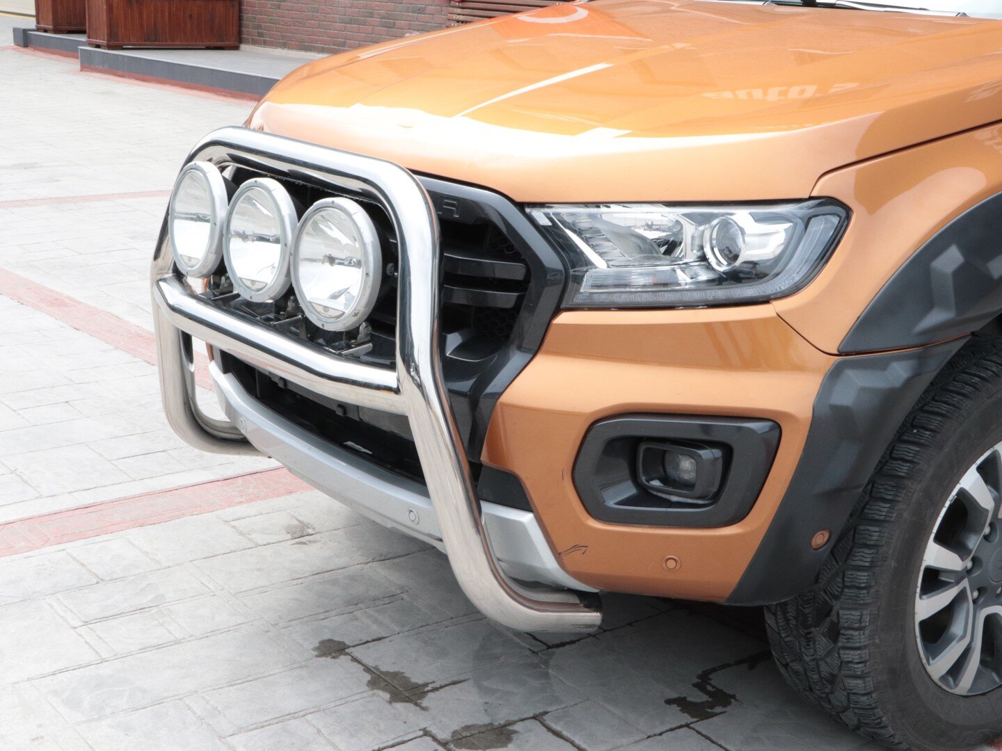 LARGE 76MM Bullbar - Ford Ranger 2020- - Extraljuskungen.com