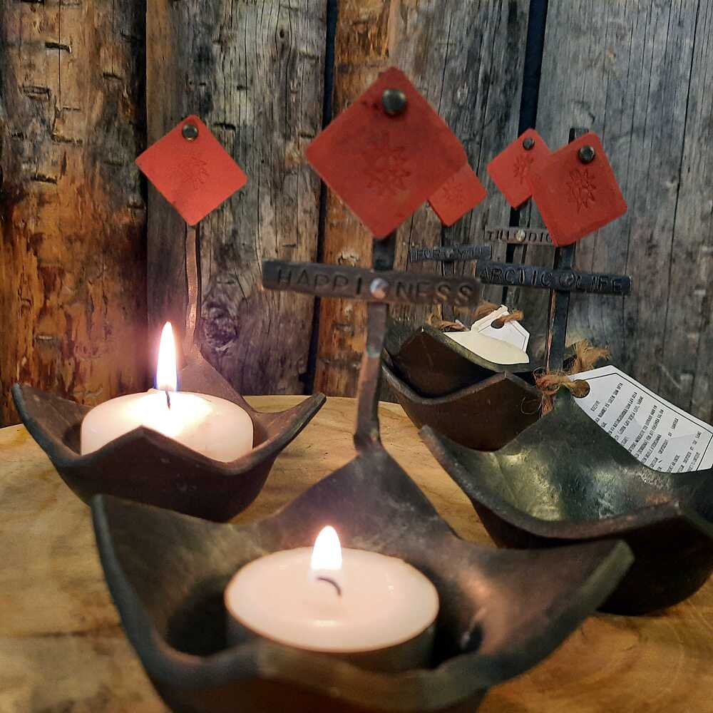 Ljuslykta Biejvve-Samisk sol, Smide, Handgjord, Jokkmokk design - ELD ...