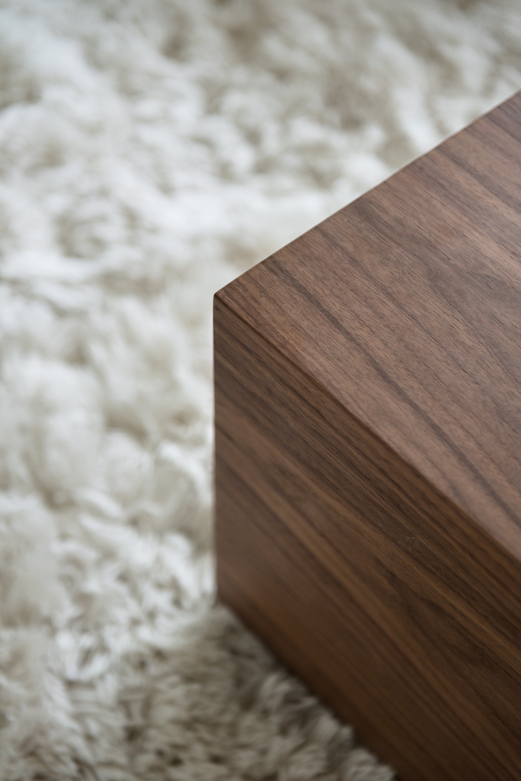 Rectangular coffee table walnut - Schangtil Design