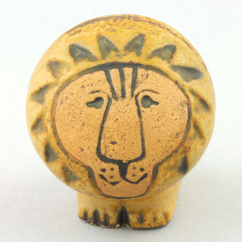 Lisa Larson’s lions from Gustavsberg and K-studion