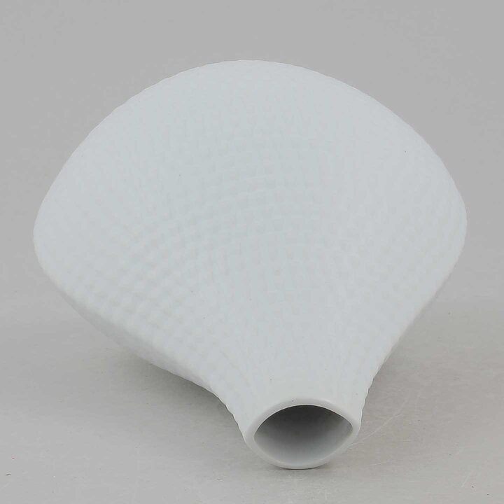 Stig Lindberg (Reptil 1953) White Swelling Vase with Scale Relief 18 cm (3)