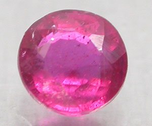 2 mm rund extremt ovanlig äkta naturlig mogok burma rubin - Gemsheaven