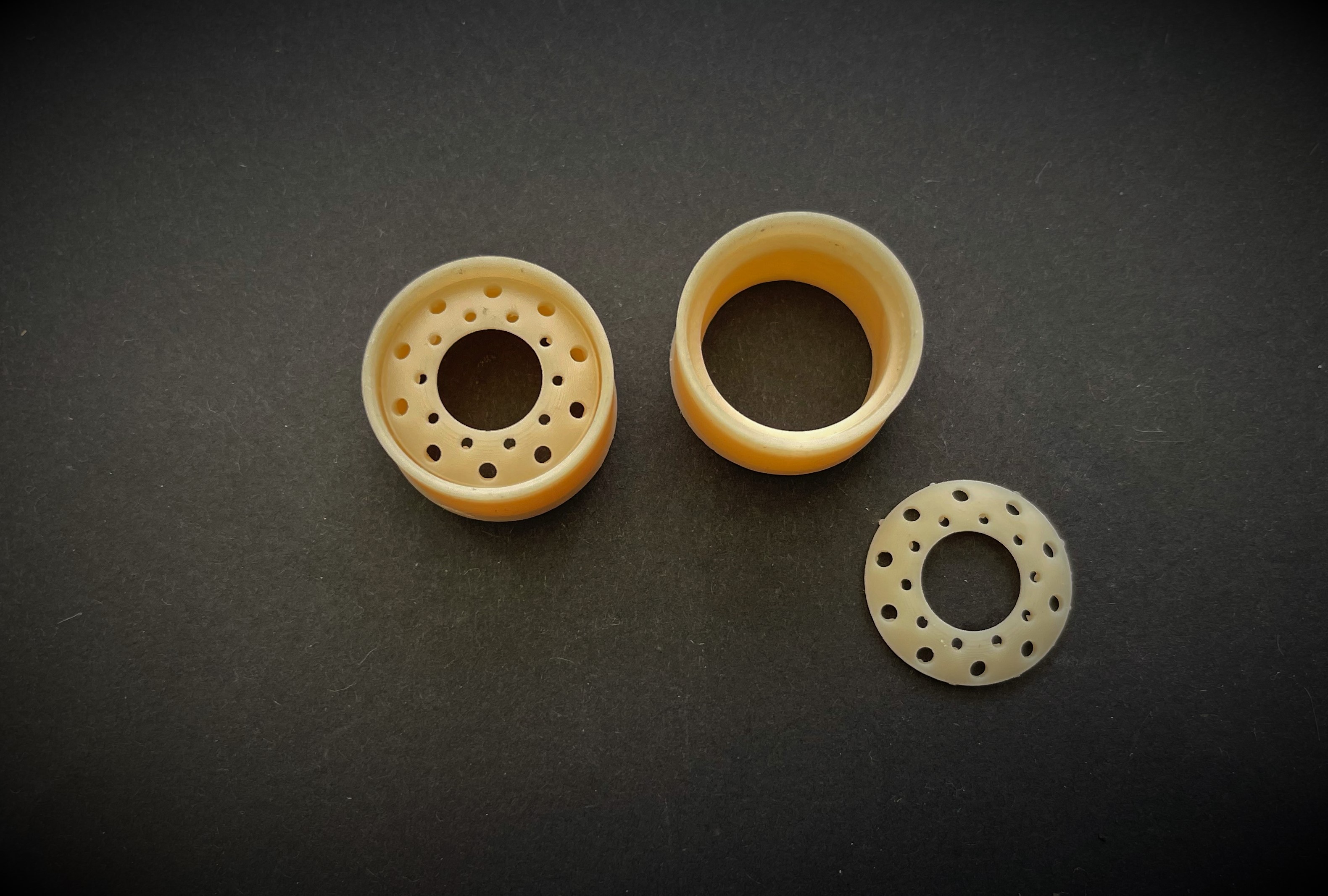 Alcoa custom split rim flat front rim 2-pack - Nordictruckdetails.com