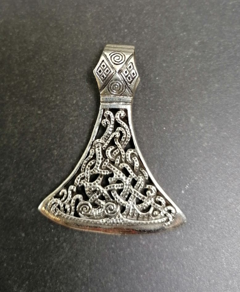 Earth Temple Exchange ( Stengarden ab ) - Silver Yxa med Viking mönster