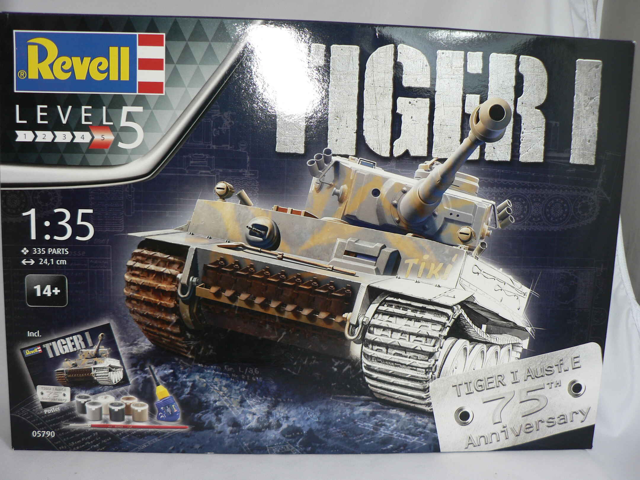 GL Modellbilar AB - Tiger 1 Militär Tanks 1:35 Revell