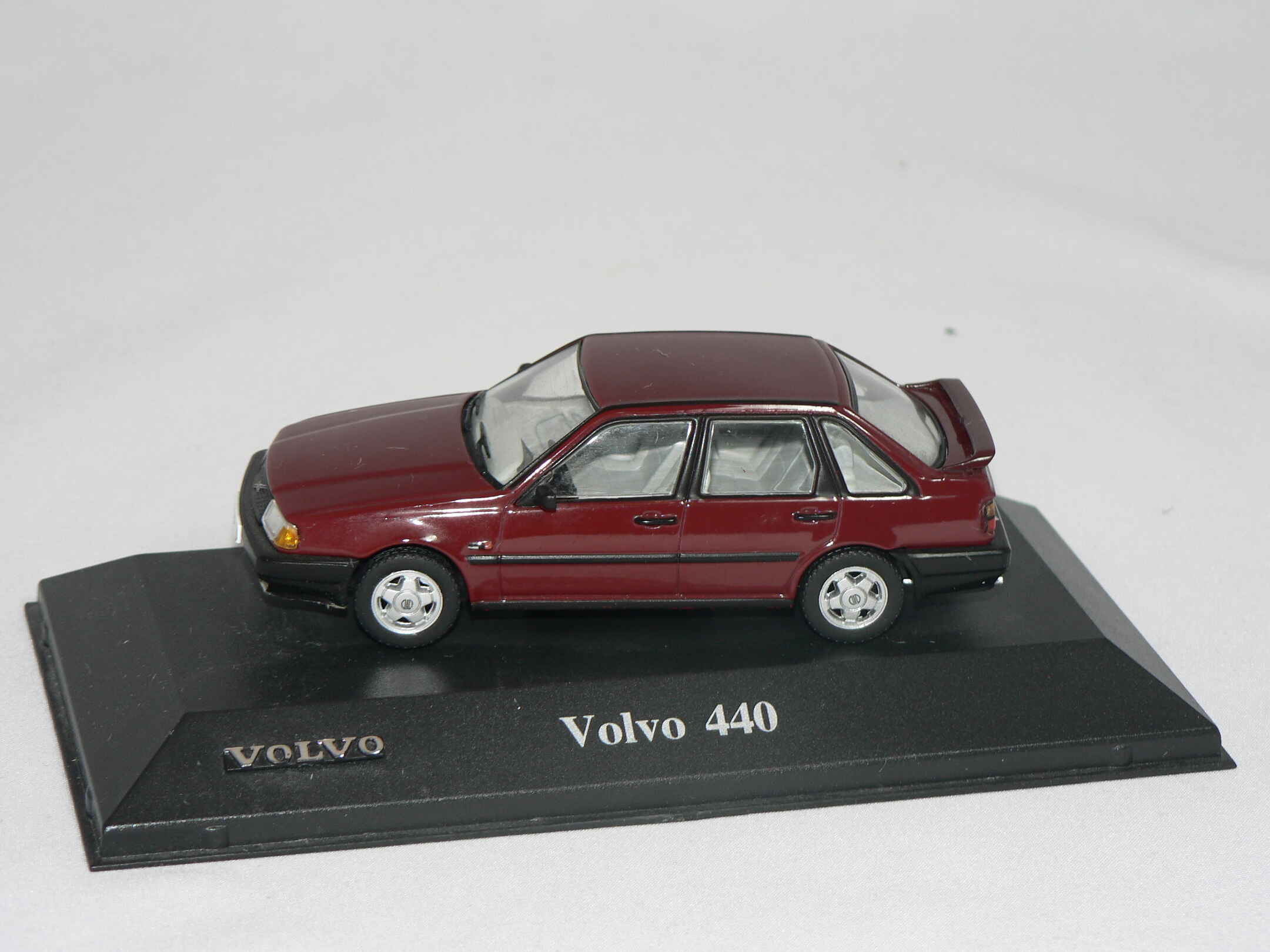 GL Modellbilar AB - Volvo 440 1:43 Atlas