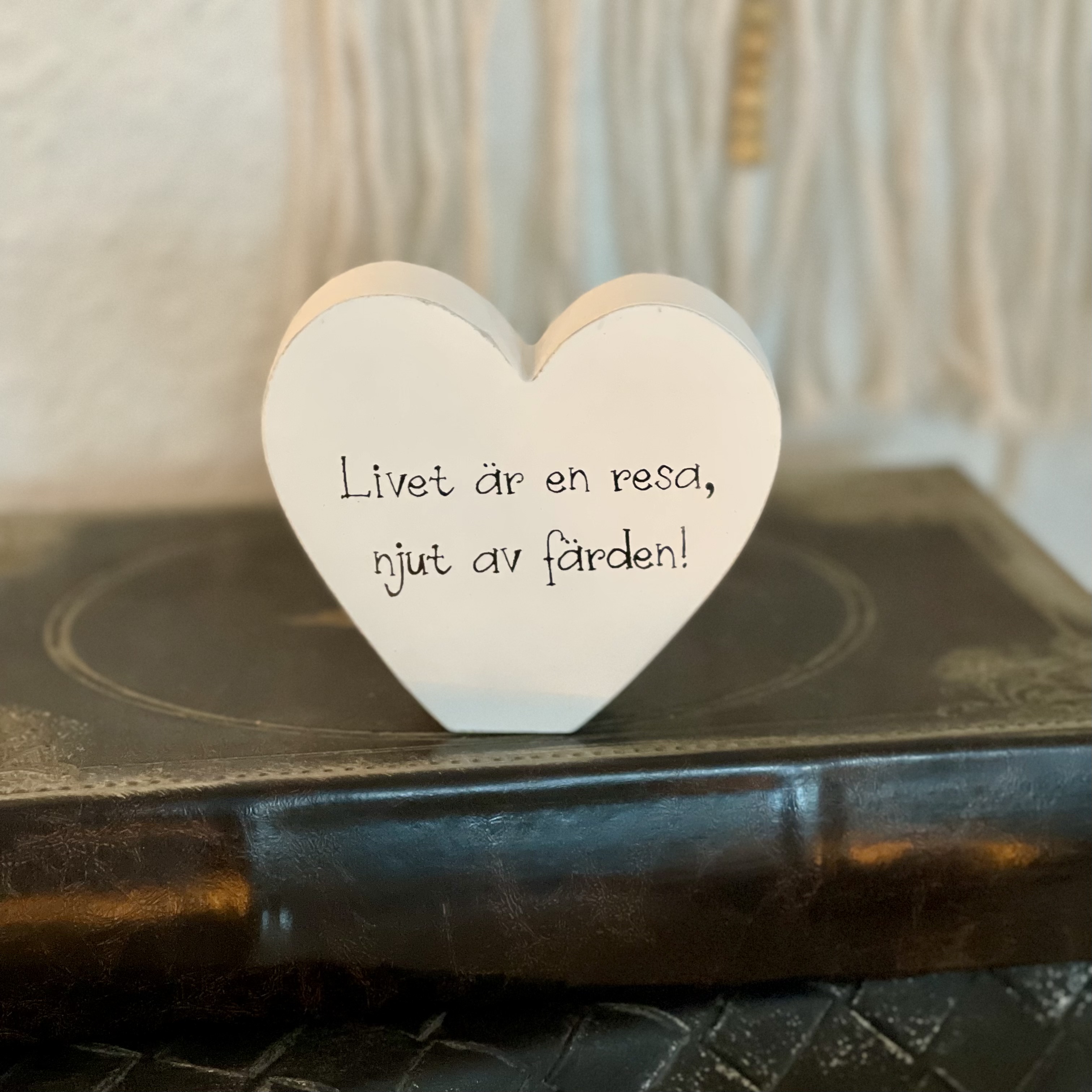 Stående hjärta, "Livet är en resa" - House of Vita - Inredning ...