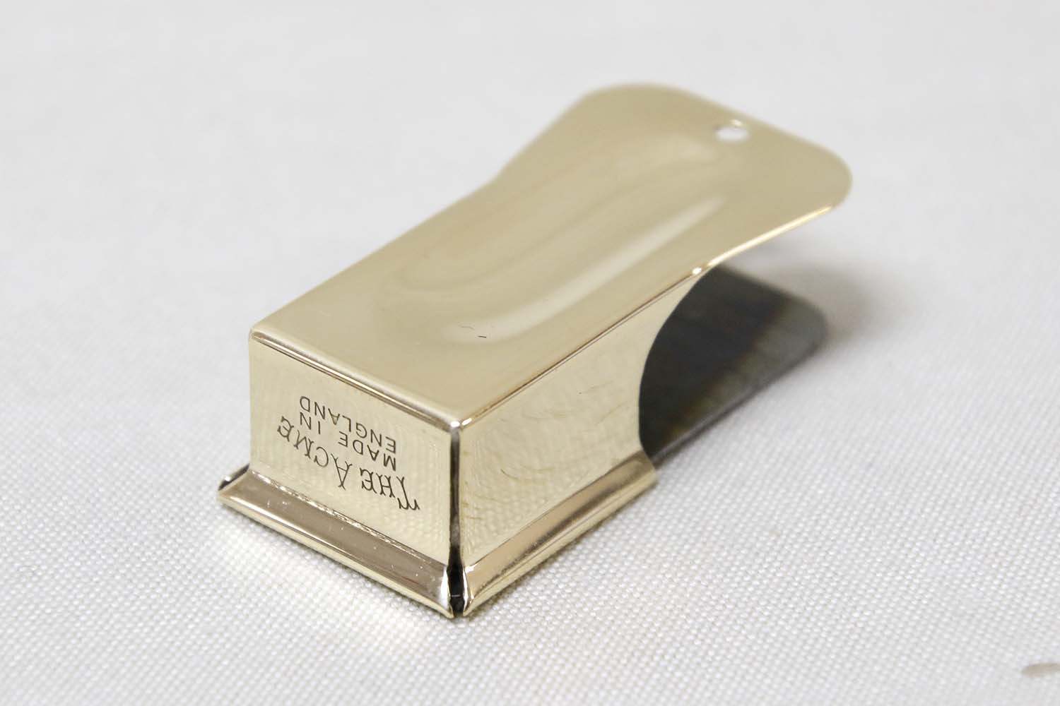 The Acme clicker No. 470 - Flaggskeppet