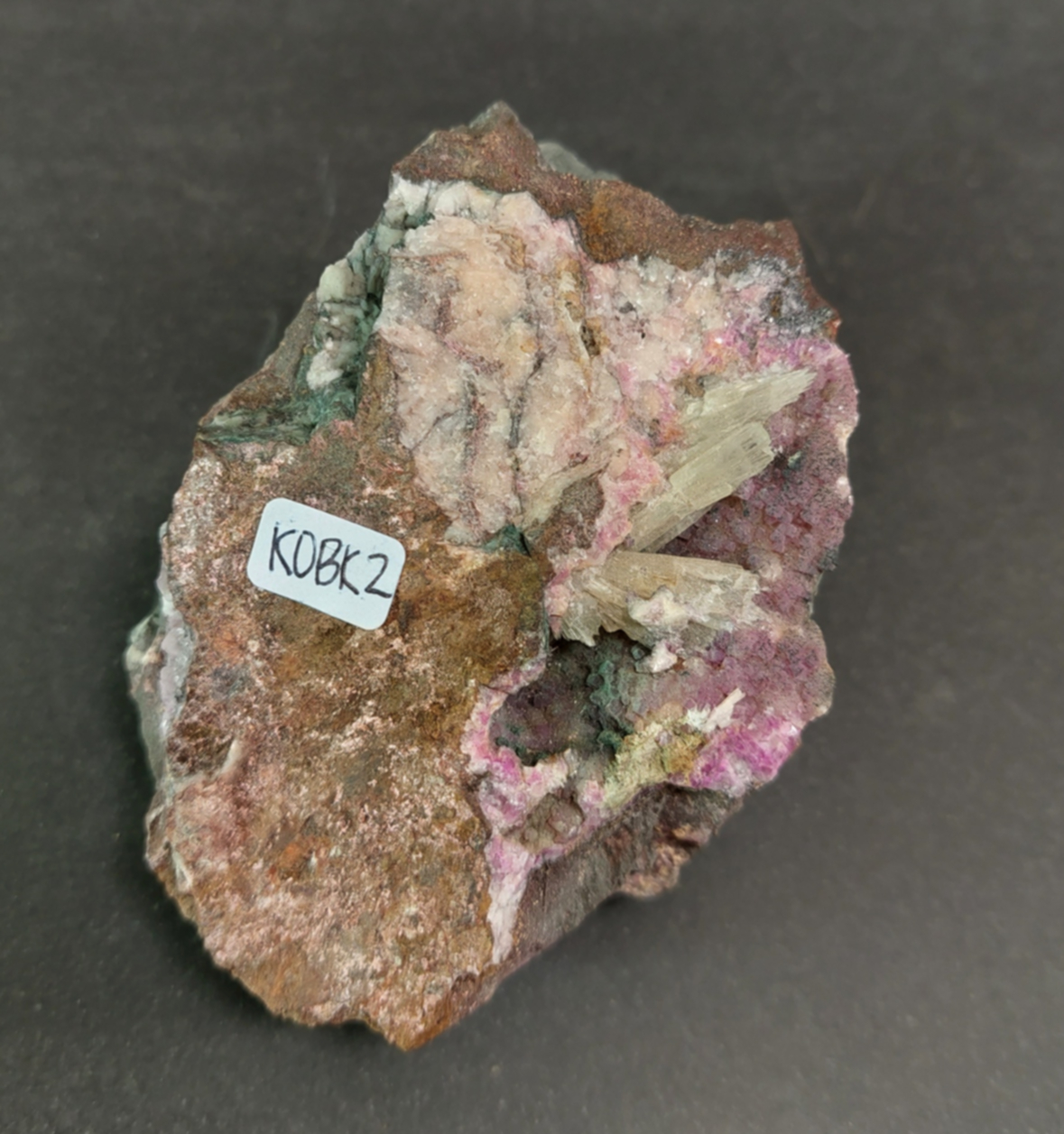 Stengarden.com - Kobolt Kalcit - kluster