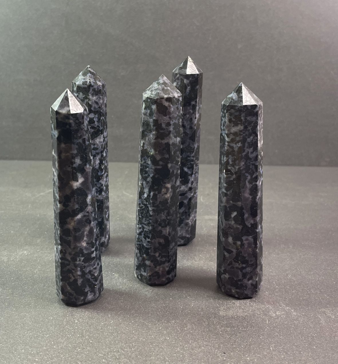 Stengarden.com - Gabbro "Blizzard Stone" Torn