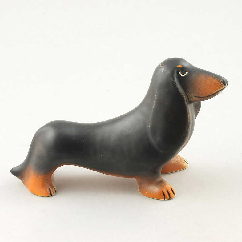 Lisa Larson’s dogs from Gustavsberg and K-studion